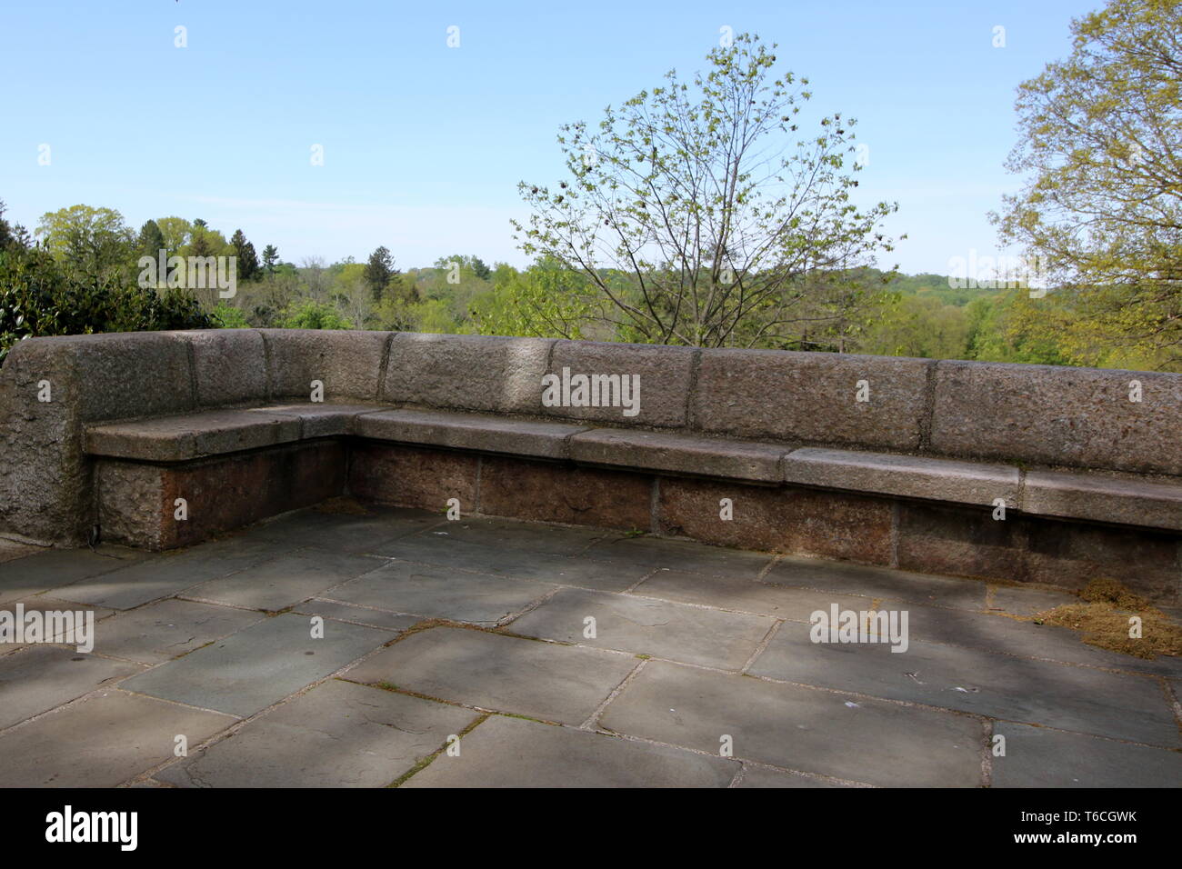 The rectangular structure with seats Stock Photo - Alamy