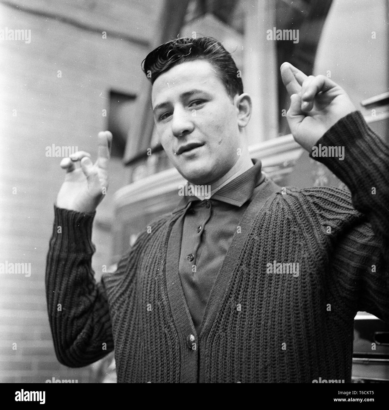 Leeds RL team leave for Wembley 1968 Stock Photo - Alamy