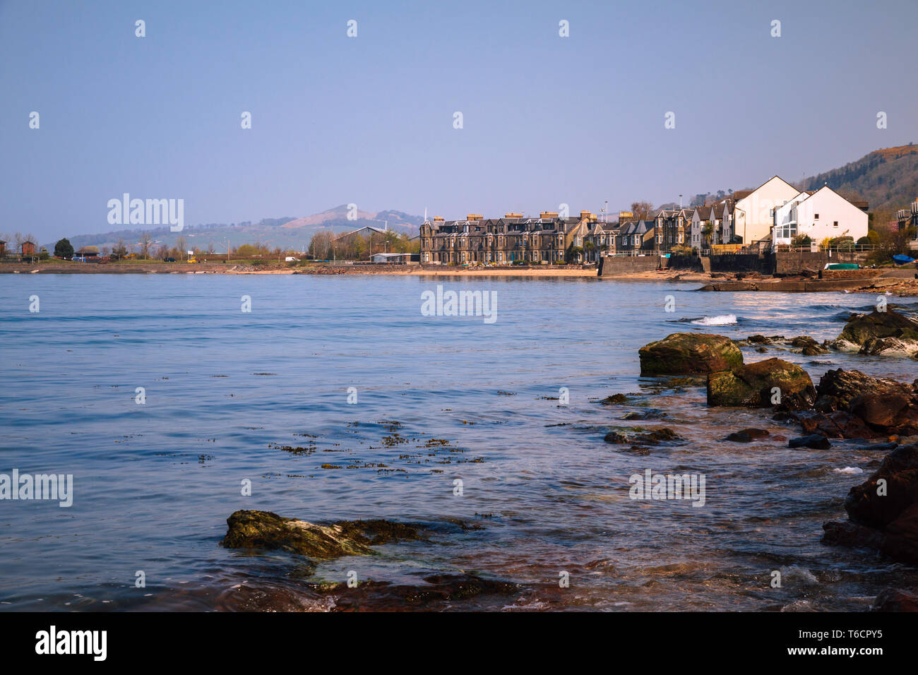 Paisley scotland houses hi-res stock photography and images - Alamy