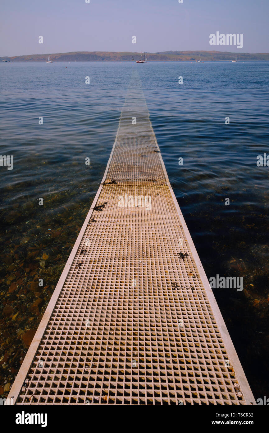 Paisley scotland houses hi-res stock photography and images - Alamy
