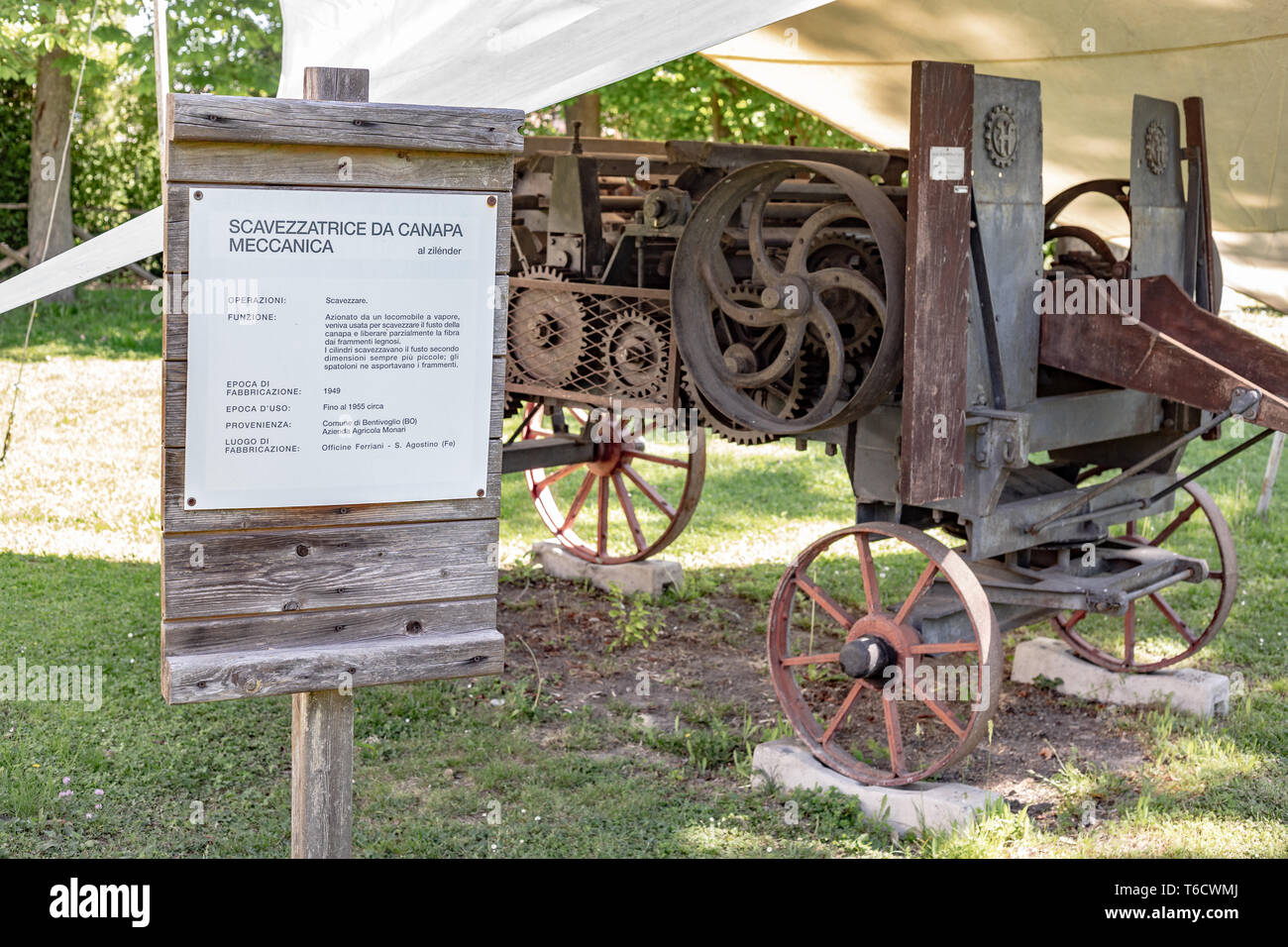 Old mechanical hemp digger exposed in Museum of rural civilization ...