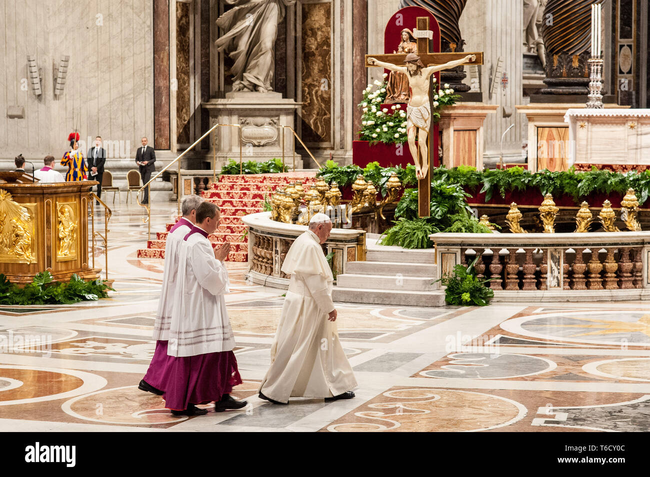 Pope Francis goes to confession during the celebration of Penance in St ...