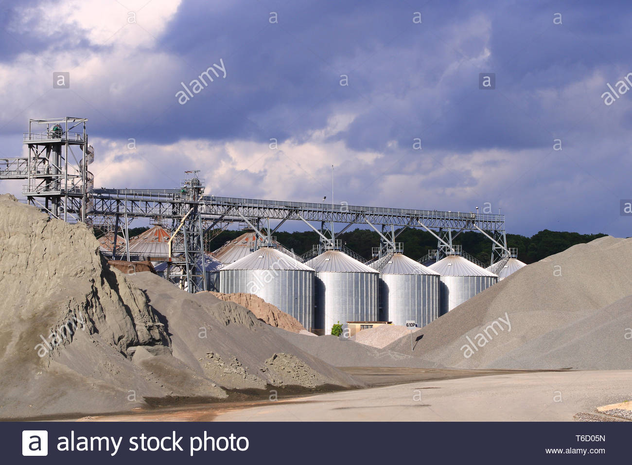 Distillation Process Stock Photos & Distillation Process Stock Images ...