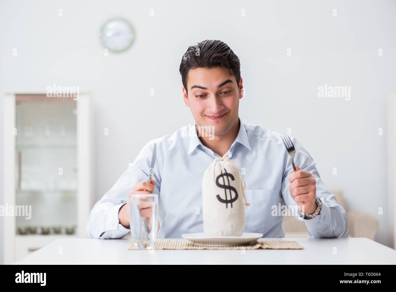 Dining out expensive hi-res stock photography and images - Alamy