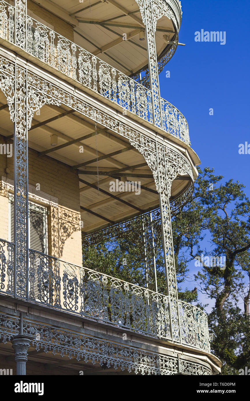 Balcony railing corner hi-res stock photography and images - Alamy