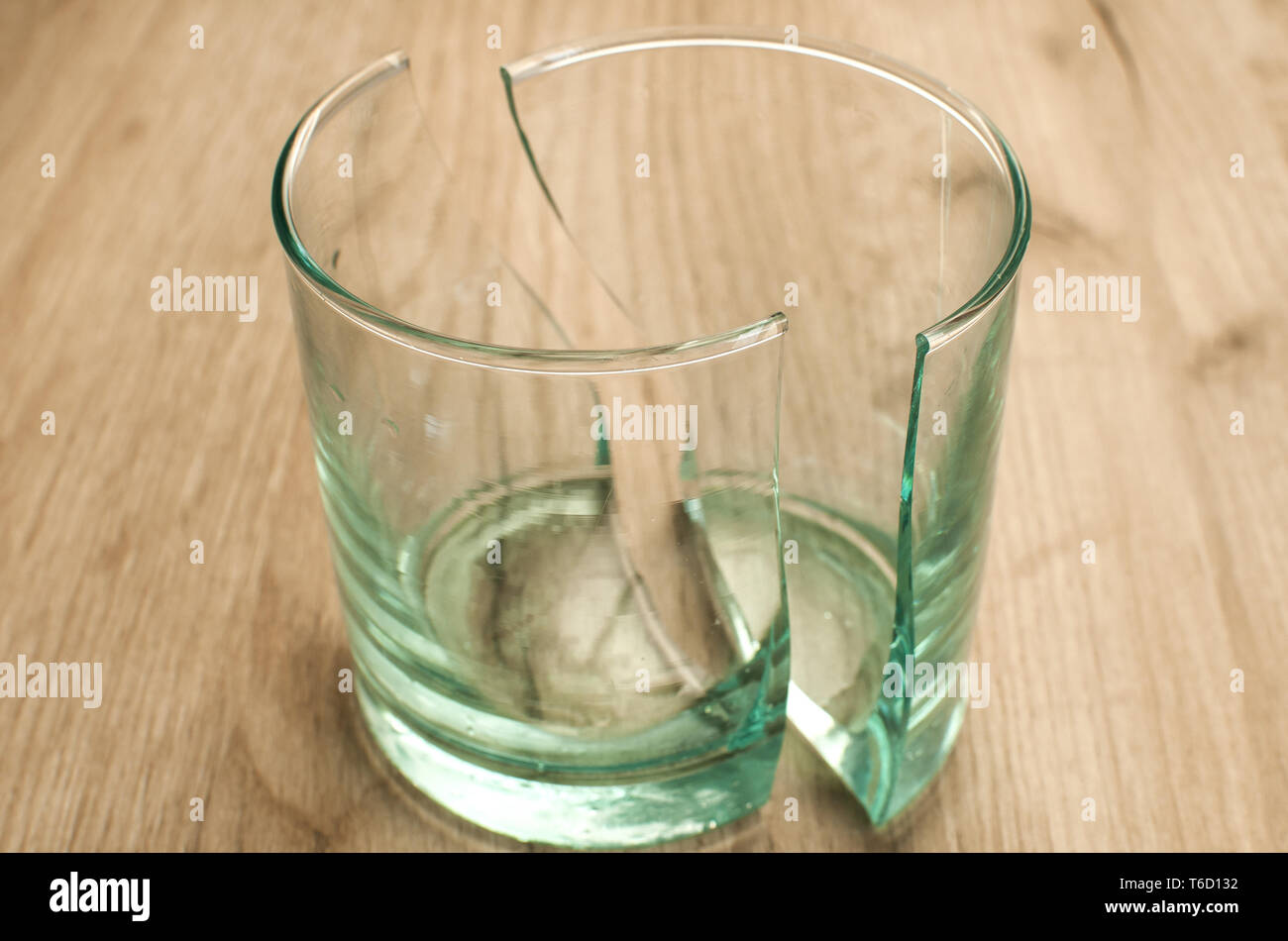 Broken drink glass hi-res stock photography and images - Alamy