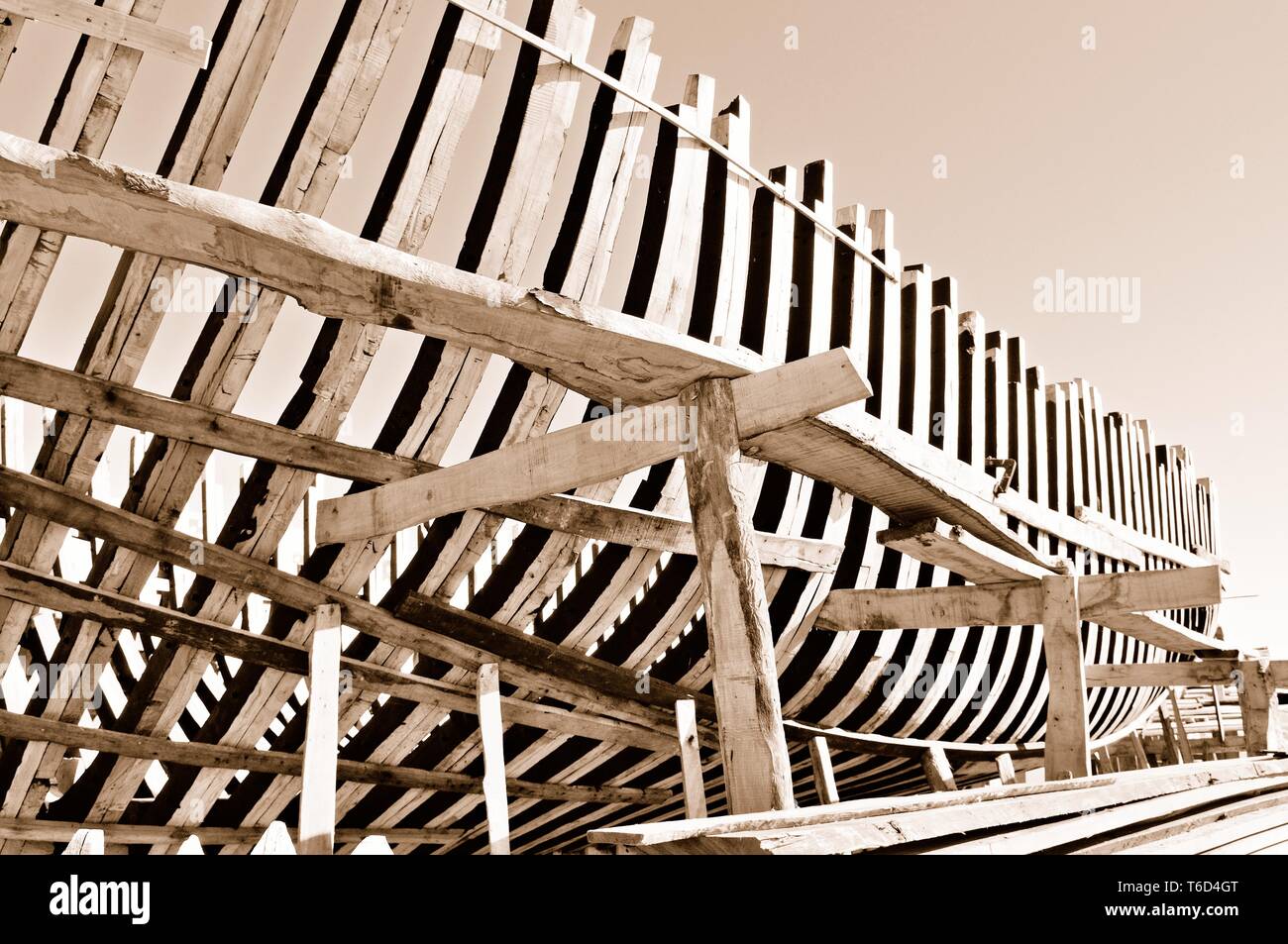 Ship skeleton made of wood old Stock Photo - Alamy