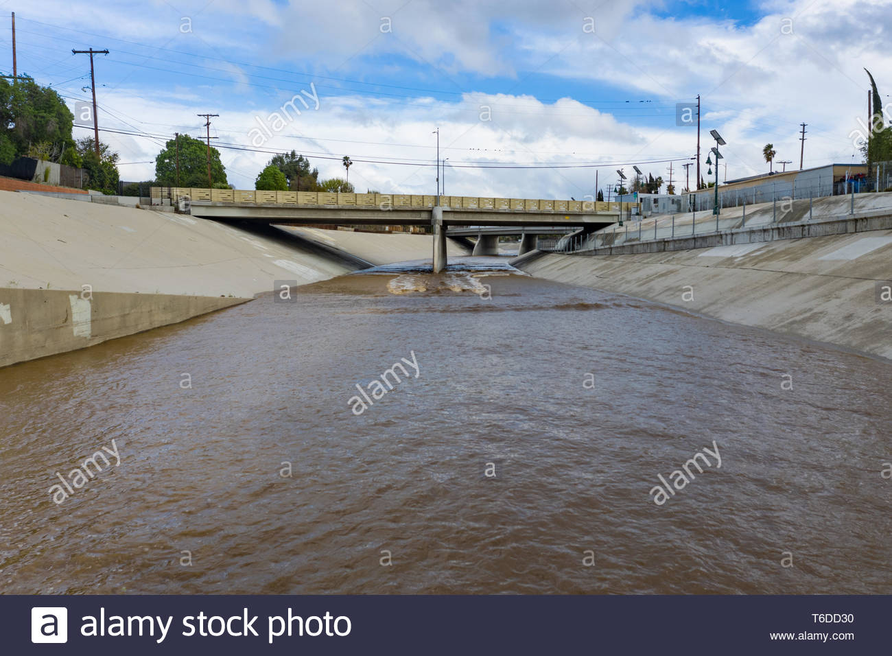 Concrete Box Structure High Resolution Stock Photography and Images - Alamy