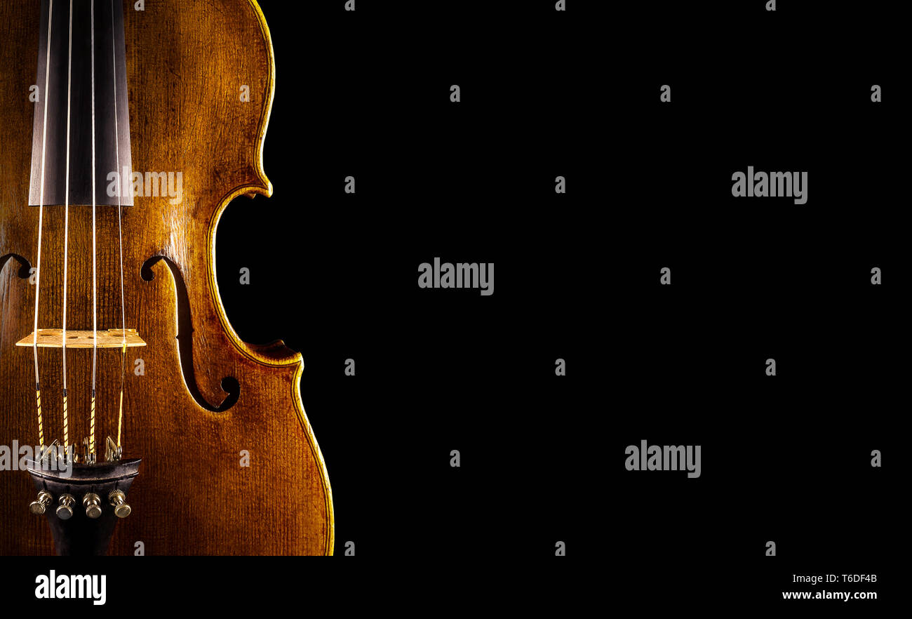 Baroque violin hi-res stock photography and images - Alamy