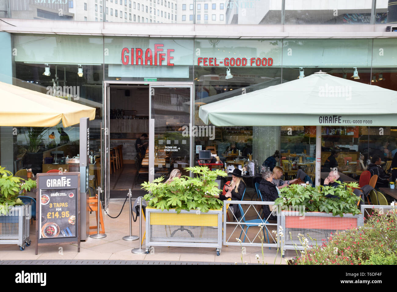 London restaurant al fresco hi-res stock photography and images - Alamy