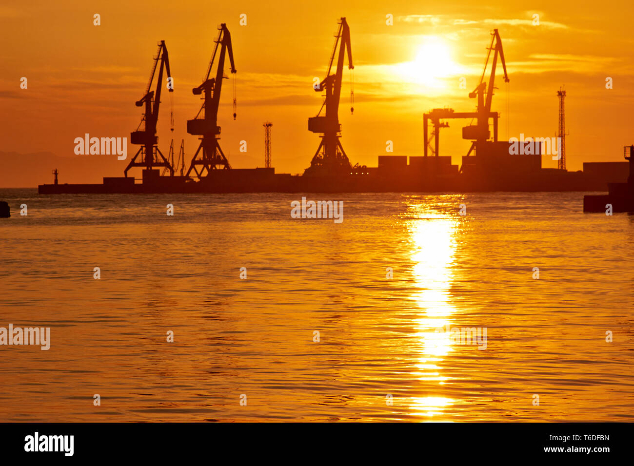 Summer at port hi-res stock photography and images - Alamy