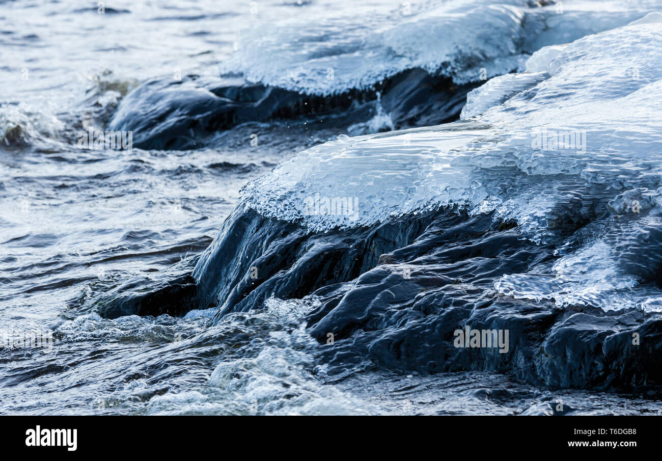 Frozen moving water hi-res stock photography and images - Alamy