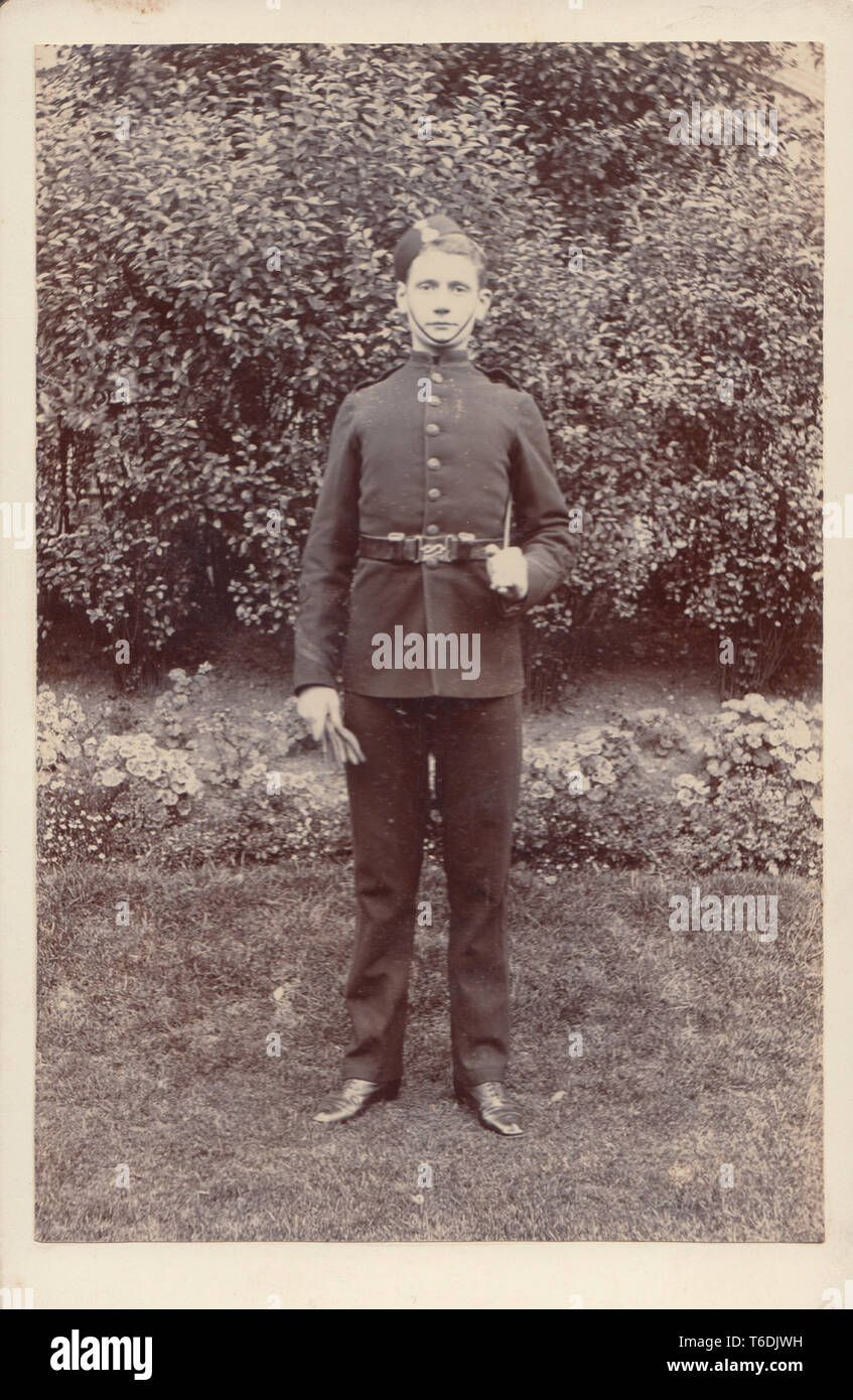 Victorian soldier hi-res stock photography and images - Alamy