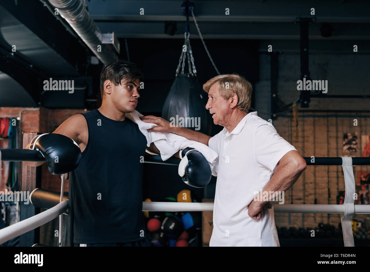 Male boxer hi-res stock photography and images - Alamy