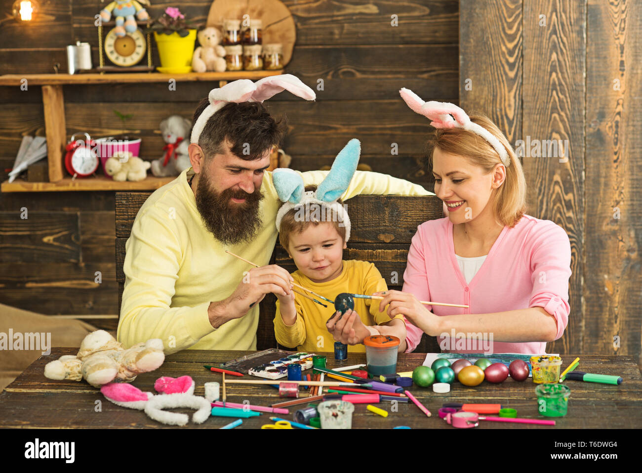 Easter egg ideas for happy family Stock Photo - Alamy