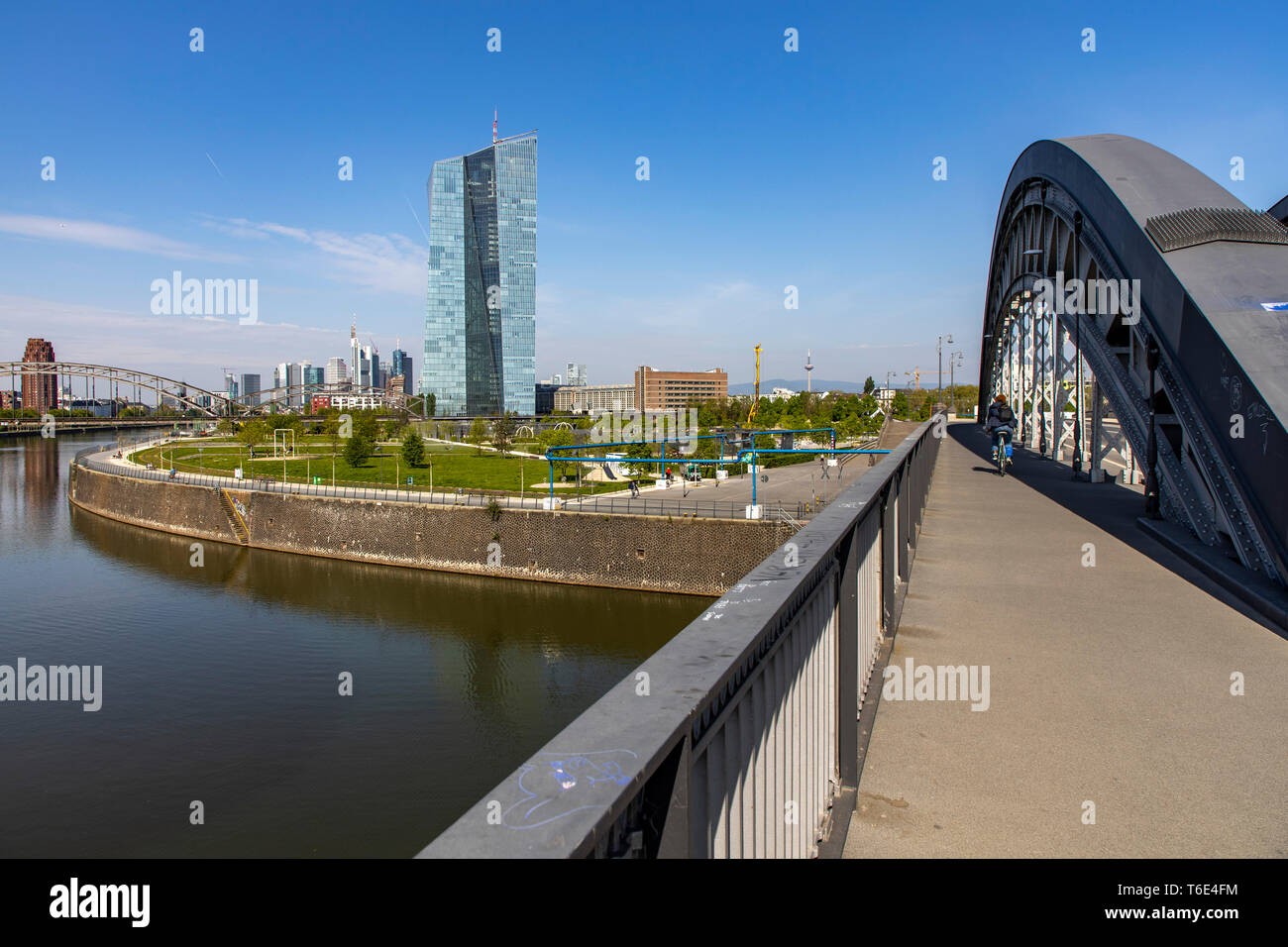 Frankfurt banks ecb hi-res stock photography and images - Alamy