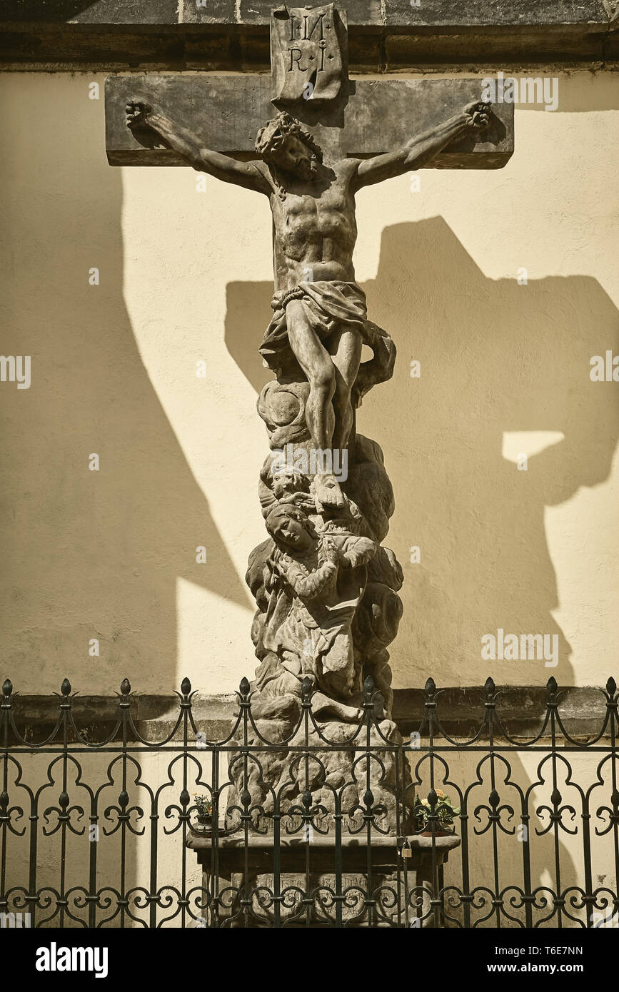 Crucifixion place hi-res stock photography and images - Alamy