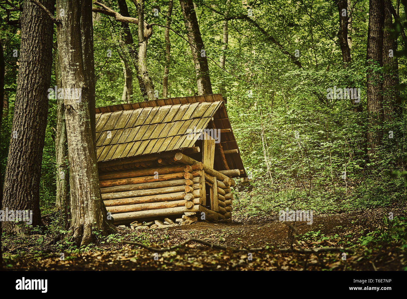 Small wooden barn hi-res stock photography and images - Alamy