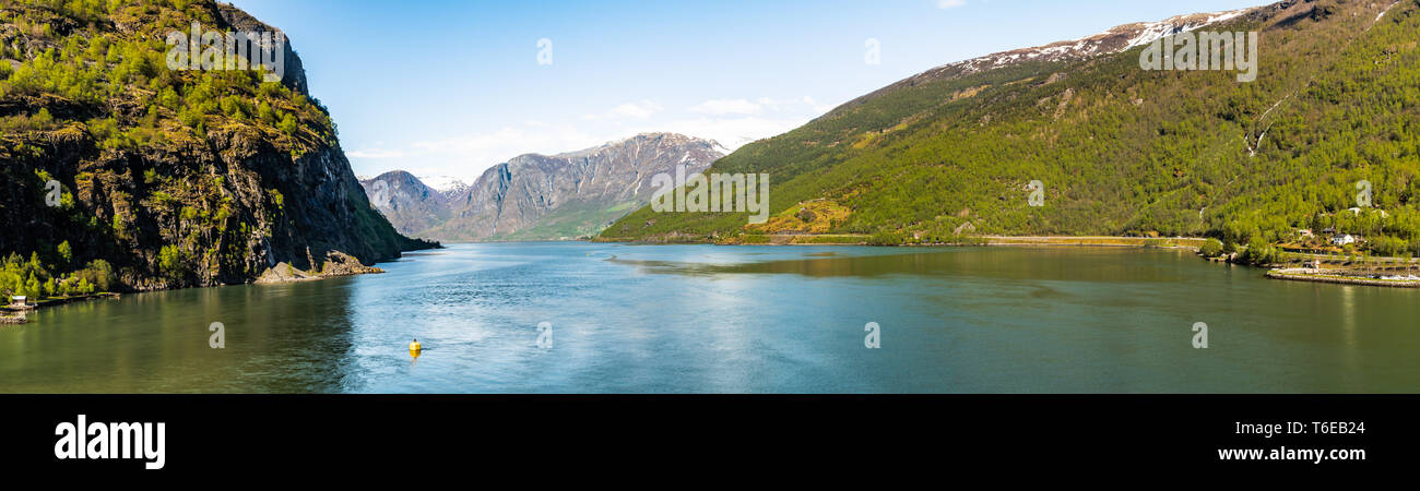 Flam hi-res stock photography and images - Alamy