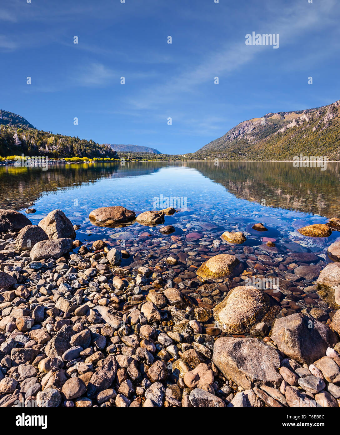 Lake with stony bottom at the resort Stock Photo - Alamy