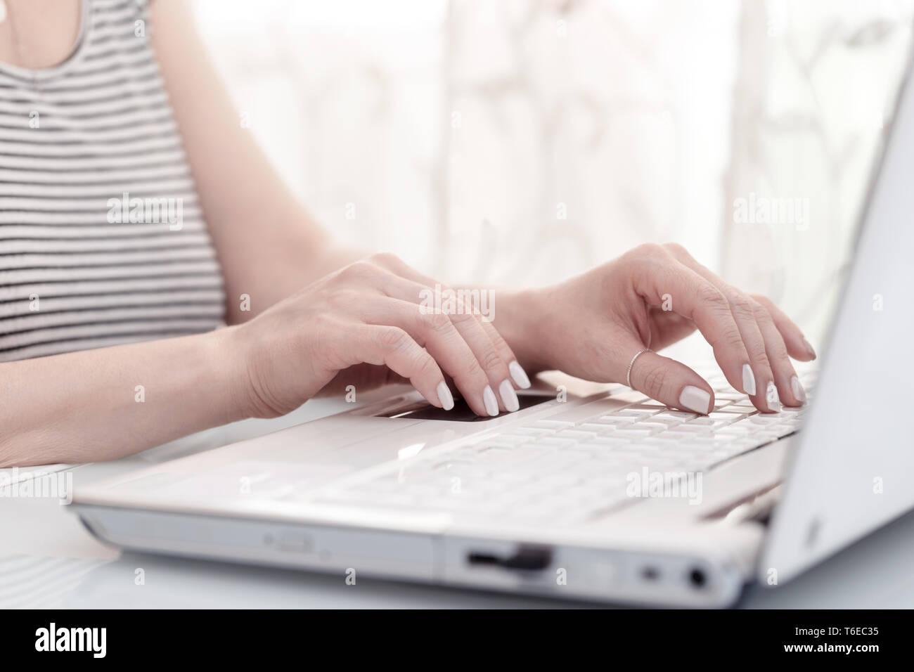 female hands using modern computer Stock Photo - Alamy