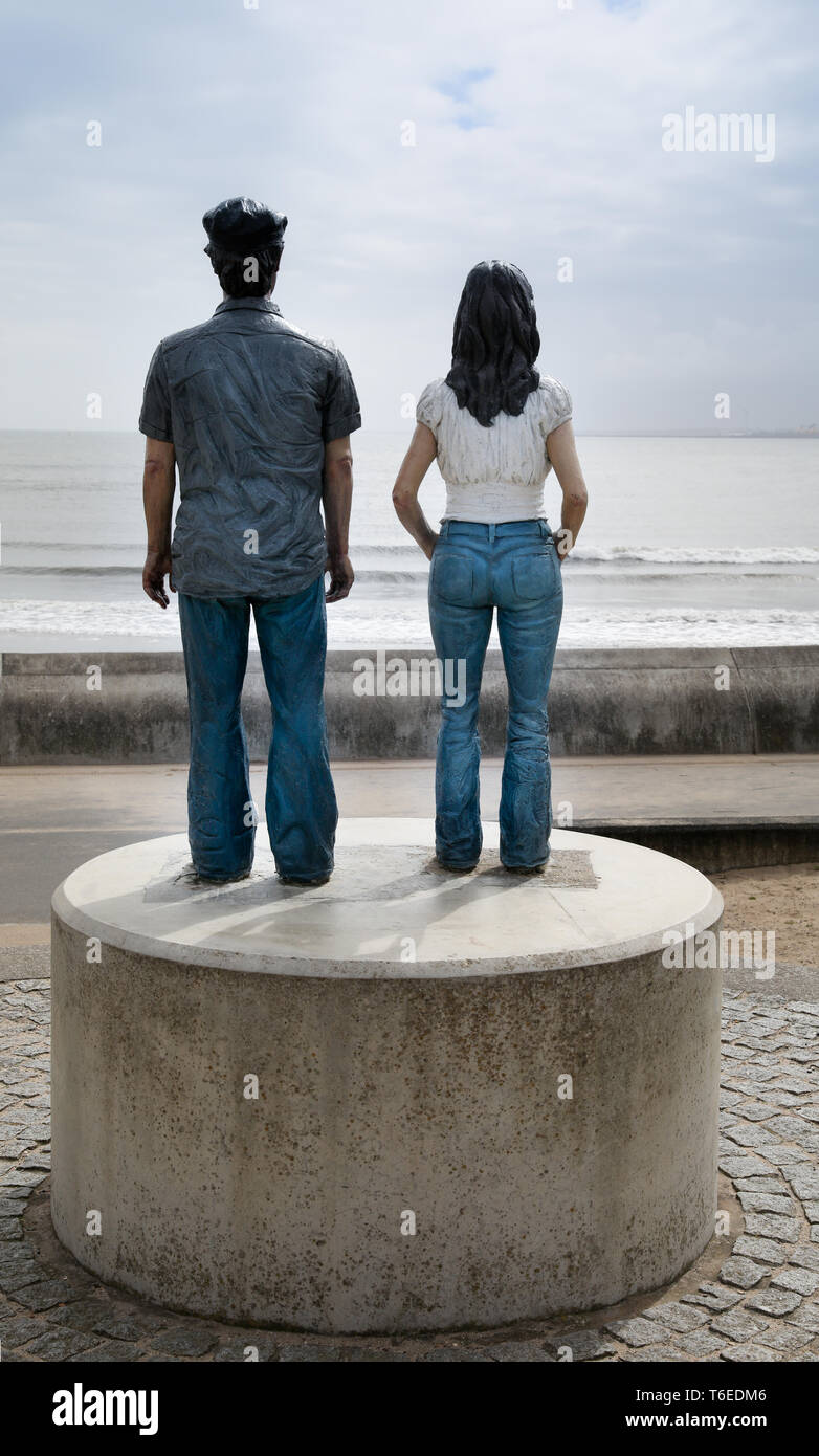 Newbiggin by the sea ‘couple hi-res stock photography and images - Alamy