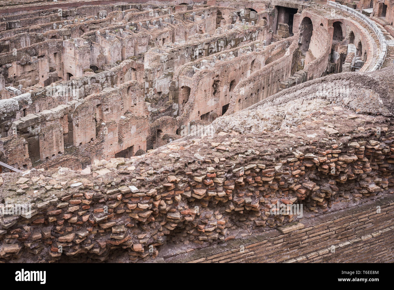 Roman arch with keystone hi-res stock photography and images - Alamy