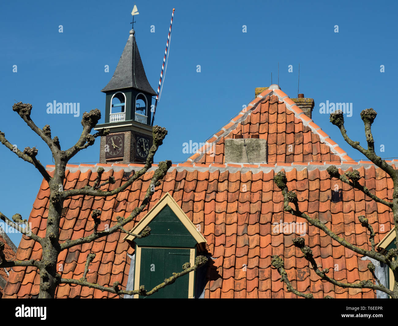 Gable roof church hi-res stock photography and images - Alamy