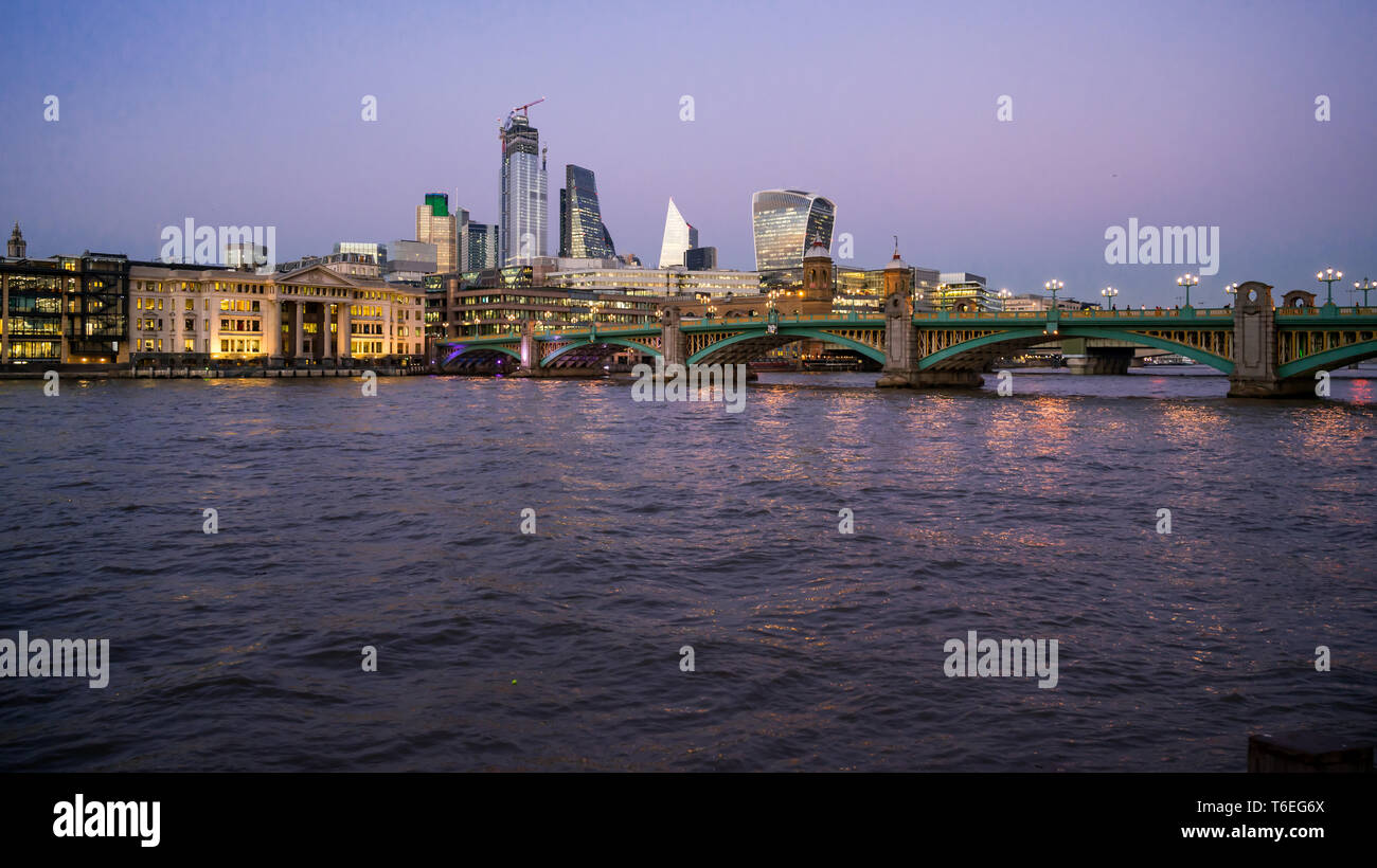 Southwark Bridge, London Stock Photo - Alamy
