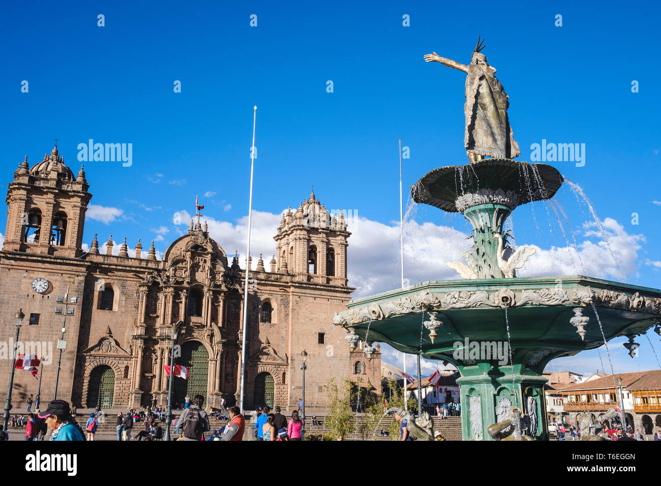 Cusco cathedral gold hi-res stock photography and images - Alamy