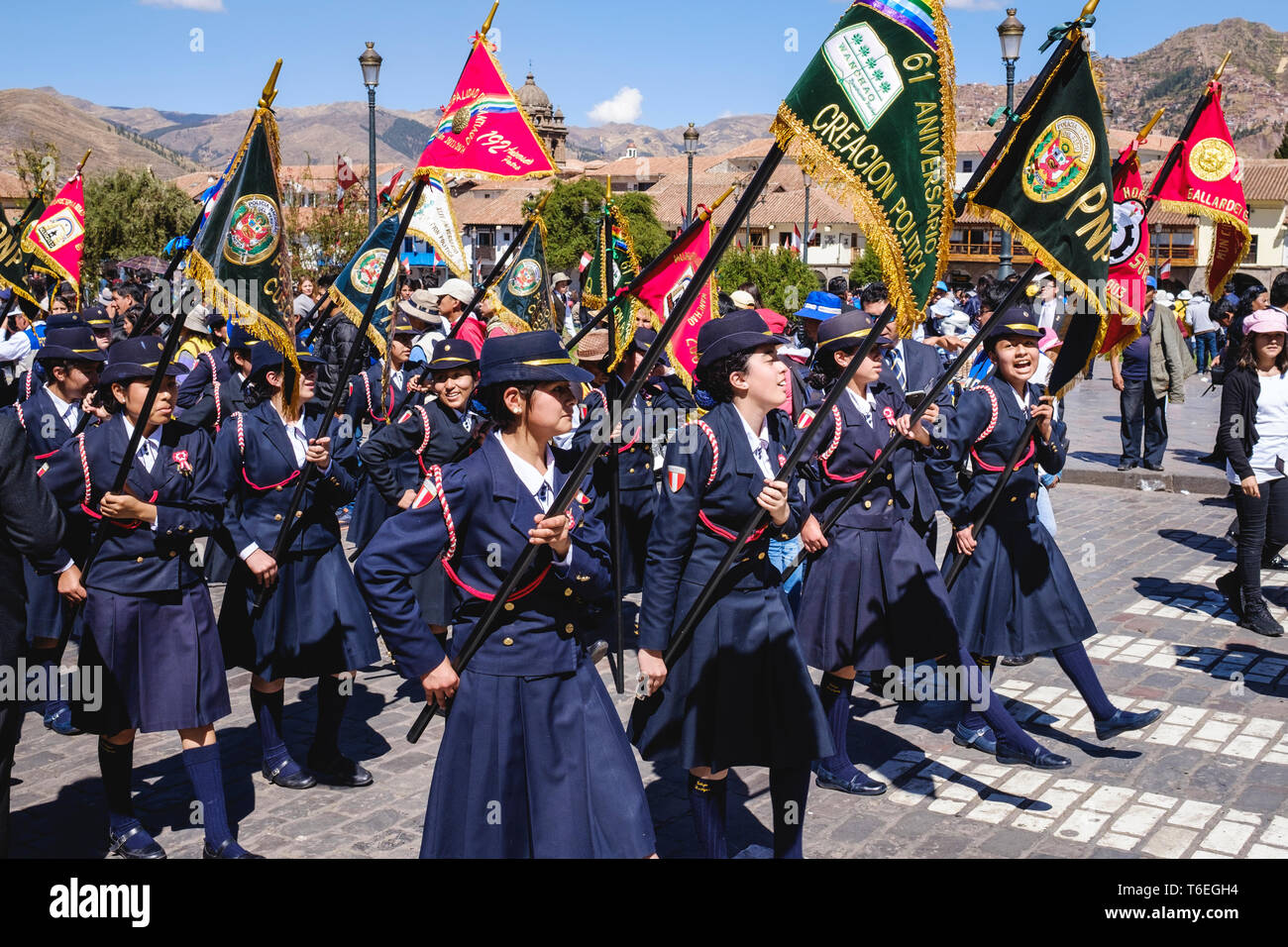 School girls uniform peru hi-res stock photography and images - Alamy