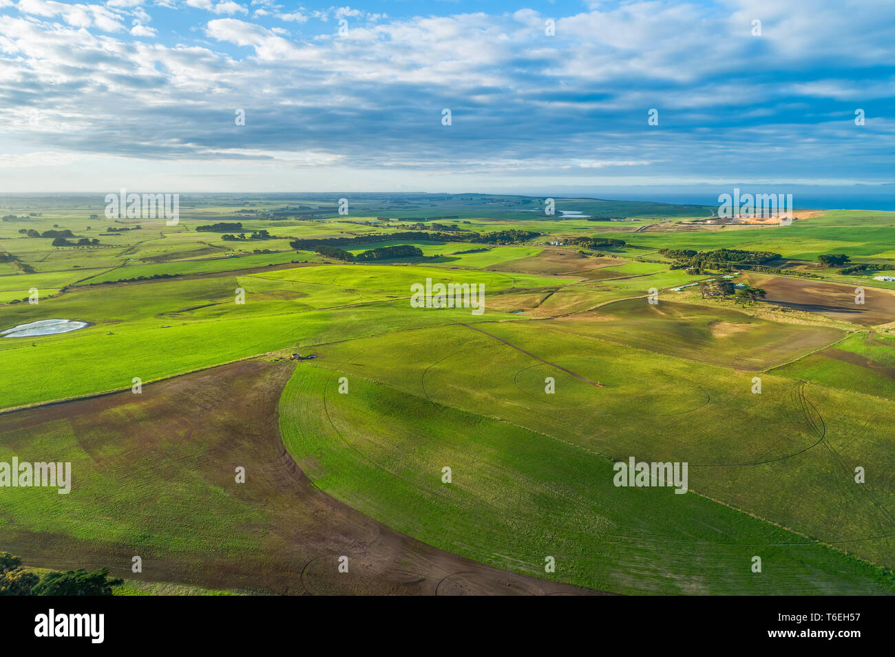 Scenic countryside hi-res stock photography and images - Alamy