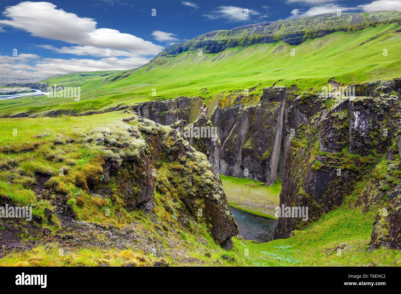 Cliffs and tundra hi-res stock photography and images - Alamy