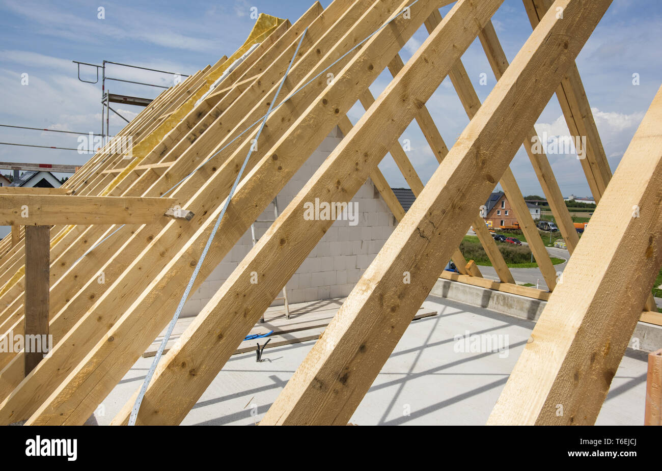 framework of new built roof on residential house in construction Stock ...