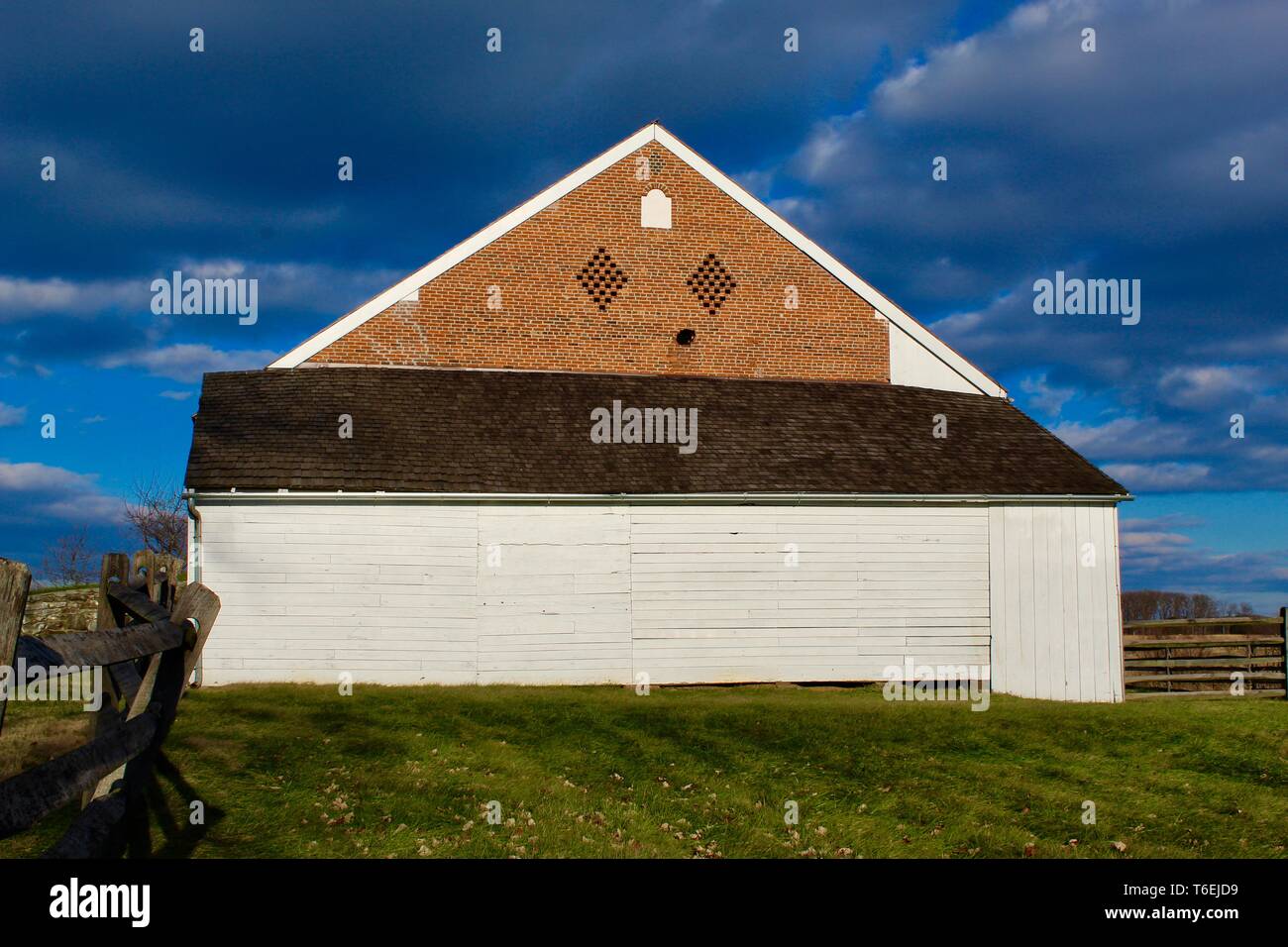 Civil War Barn Gettysburg Pennsylvania Stock Photos & Civil War Barn ...