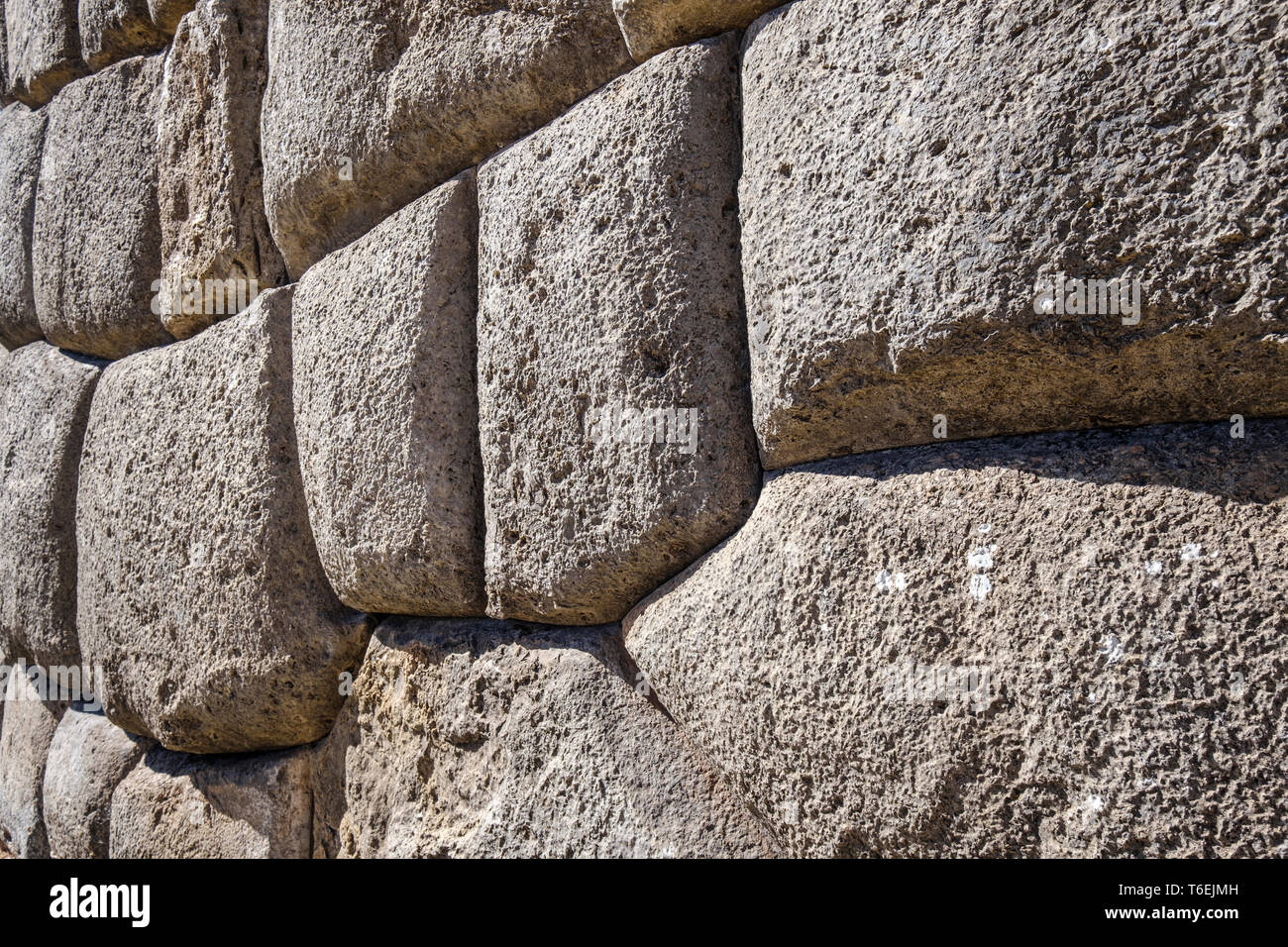 Detail of the amazing job made by the Inca Empire workers on building ...