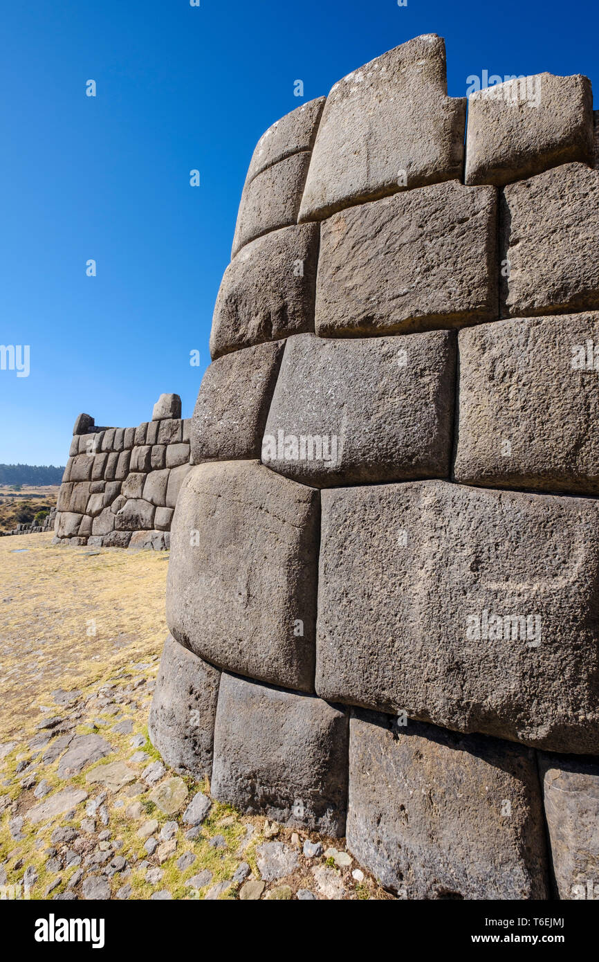 Detail of the amazing job made by the Inca Empire workers on building ...