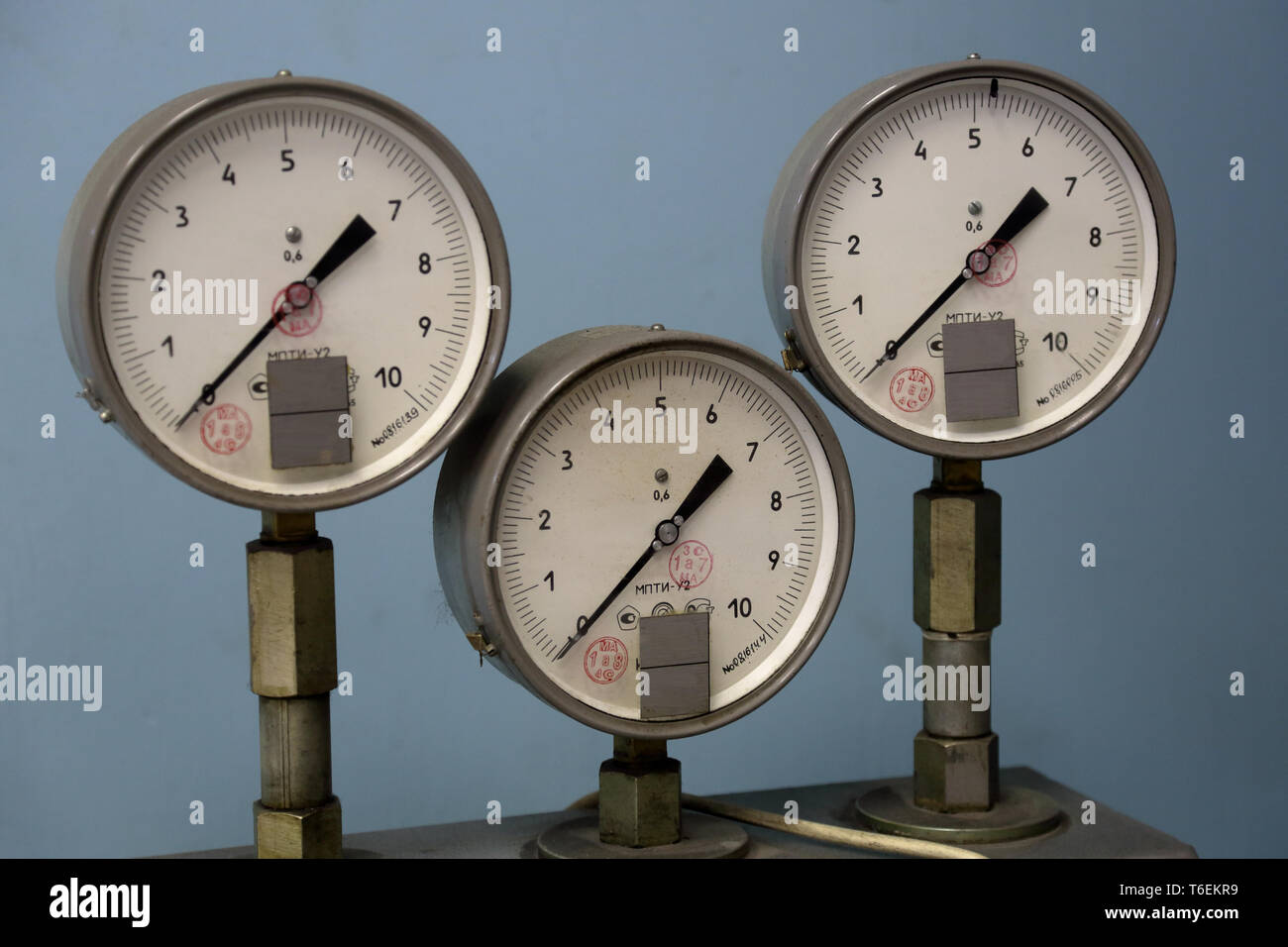 Measuring instrument with dial Stock Photo - Alamy