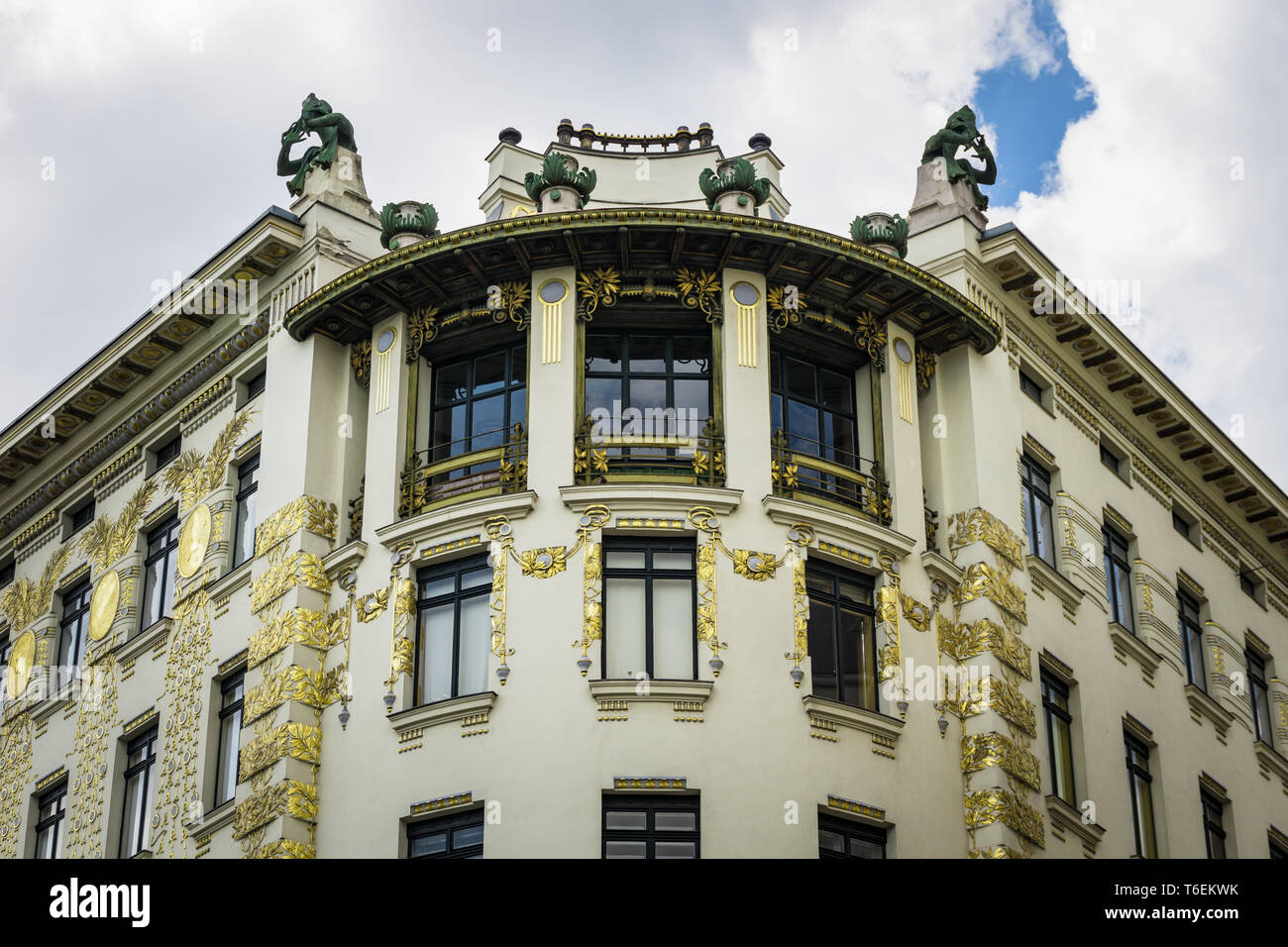Gold house hi-res stock photography and images - Alamy