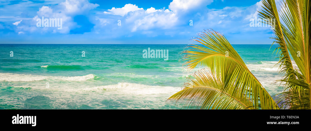 Beautiful view sea waves travel hi-res stock photography and images - Alamy