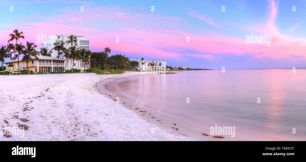 Powder white sand hi-res stock photography and images - Alamy