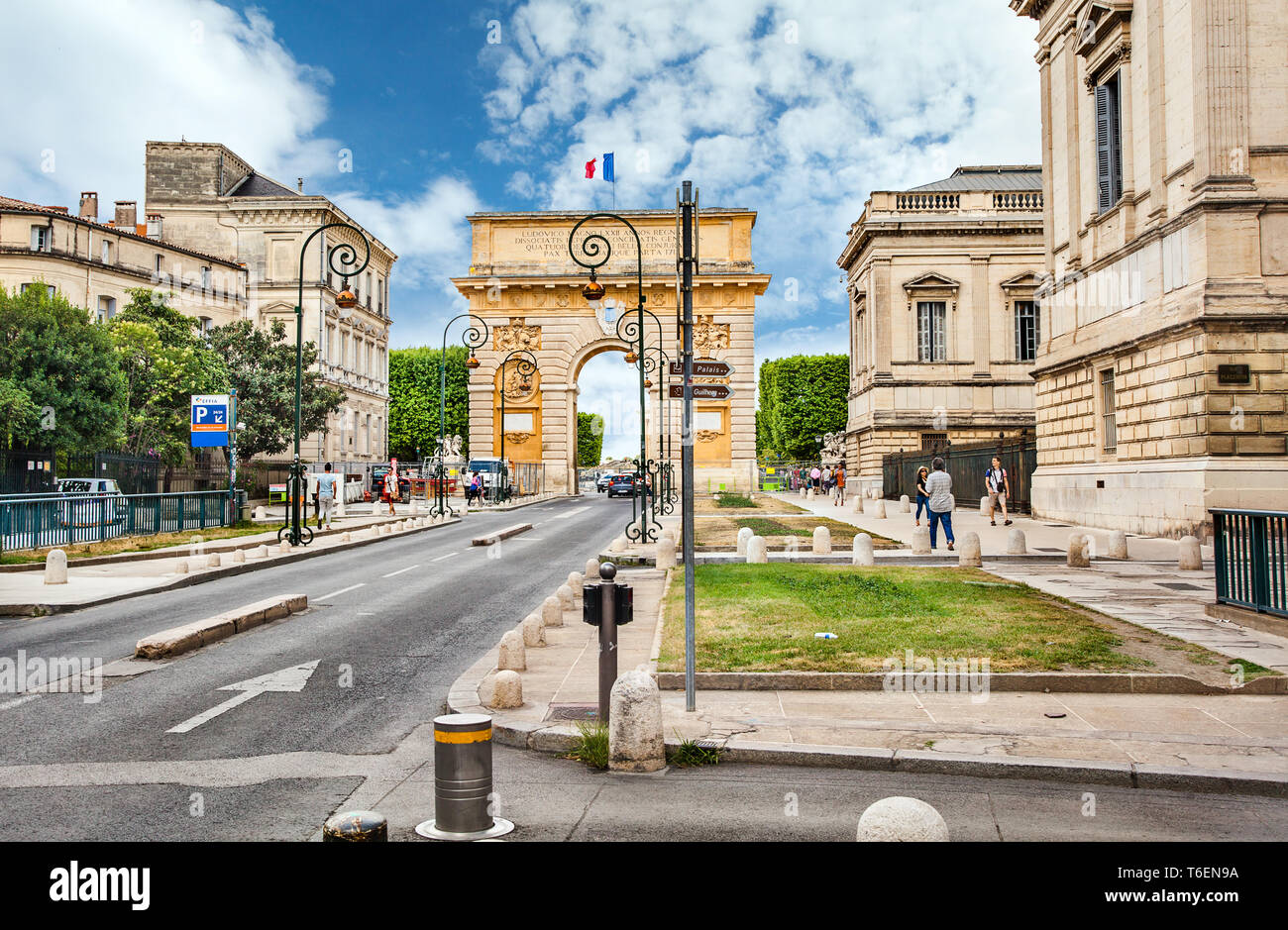 Arch view hi-res stock photography and images - Alamy