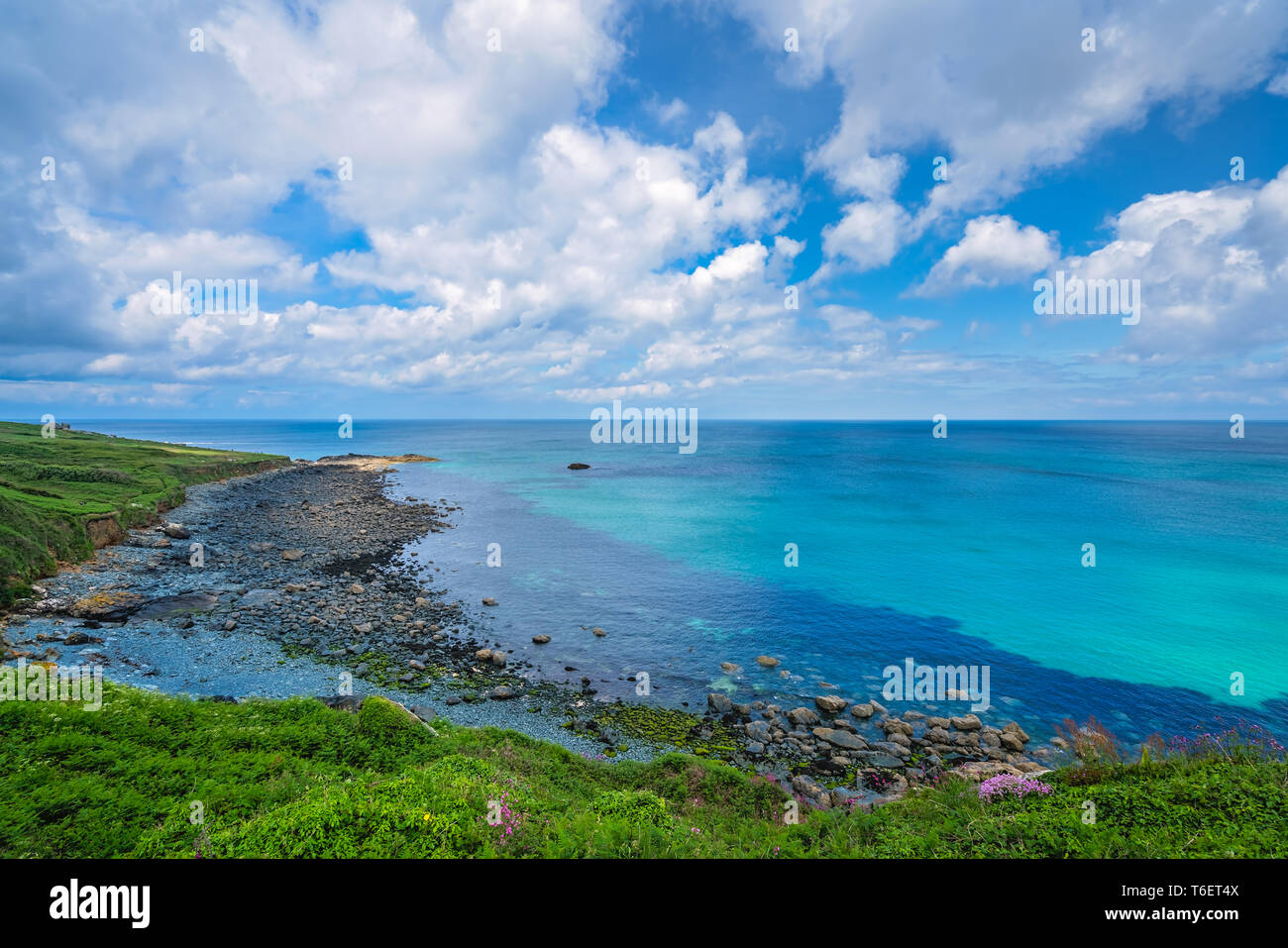 Stunningly beautiful Cornish sea coast Stock Photo - Alamy