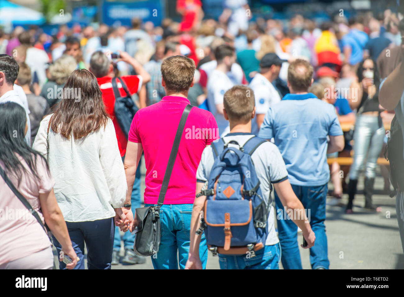 People watching on street hi-res stock photography and images - Alamy