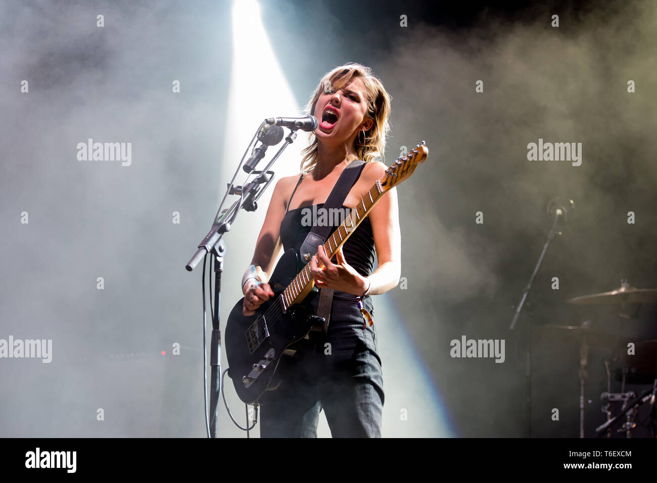 Wolf alice rock band hi-res stock photography and images - Alamy