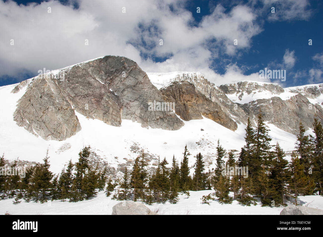 Bow mountain range hi-res stock photography and images - Alamy
