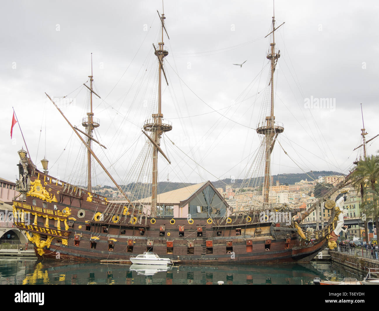 A spanish galleon hi-res stock photography and images - Alamy