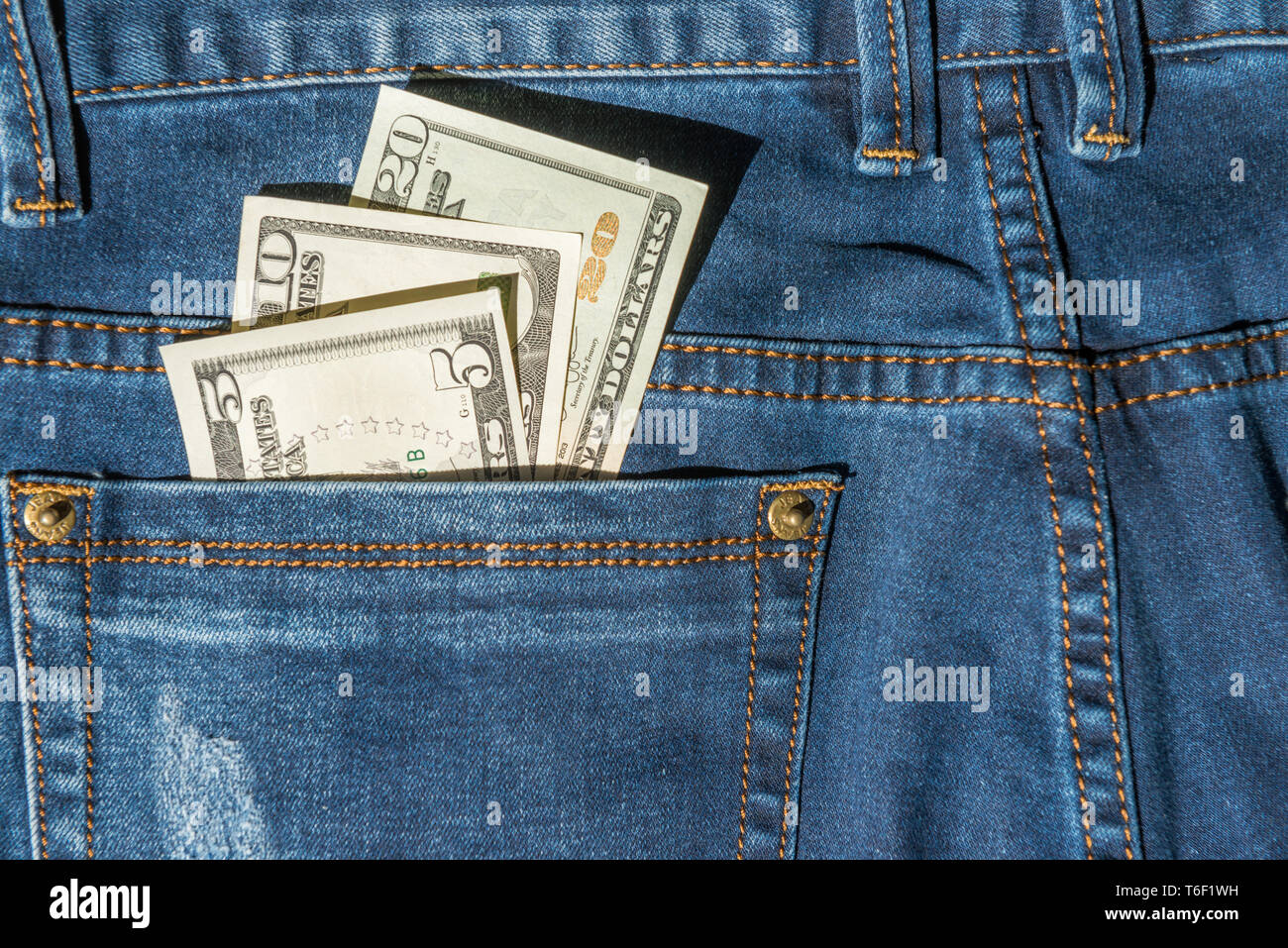 Money jeans pocket hi-res stock photography and images - Alamy
