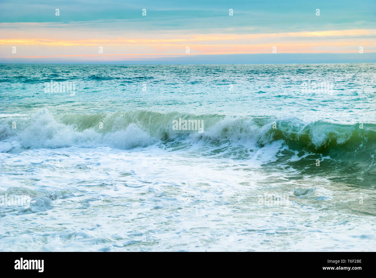 Waves sea ocean break on hi-res stock photography and images - Alamy