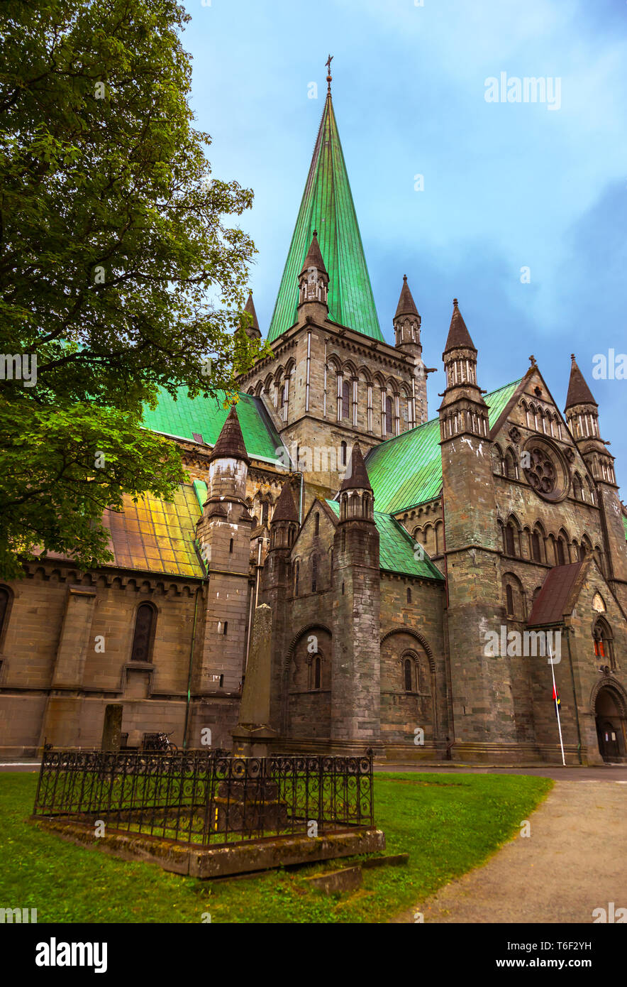 Trondheim sculpture hi-res stock photography and images - Alamy